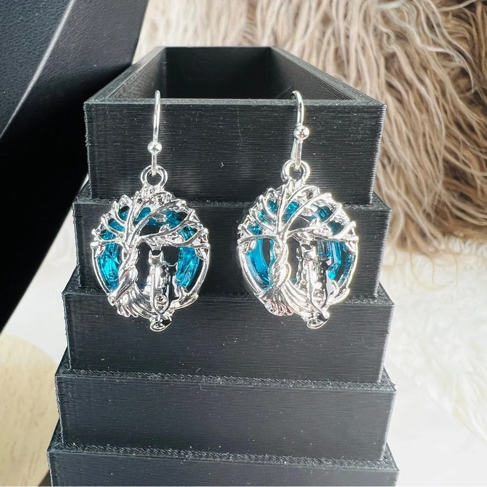 Jewelry | Silvertone And Blue Tree Of Life Pendant Necklace Earring Set ...
